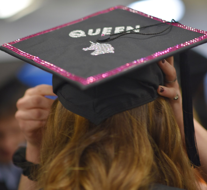 How to Decorate Your Graduation Cap - Champlain College Commencement